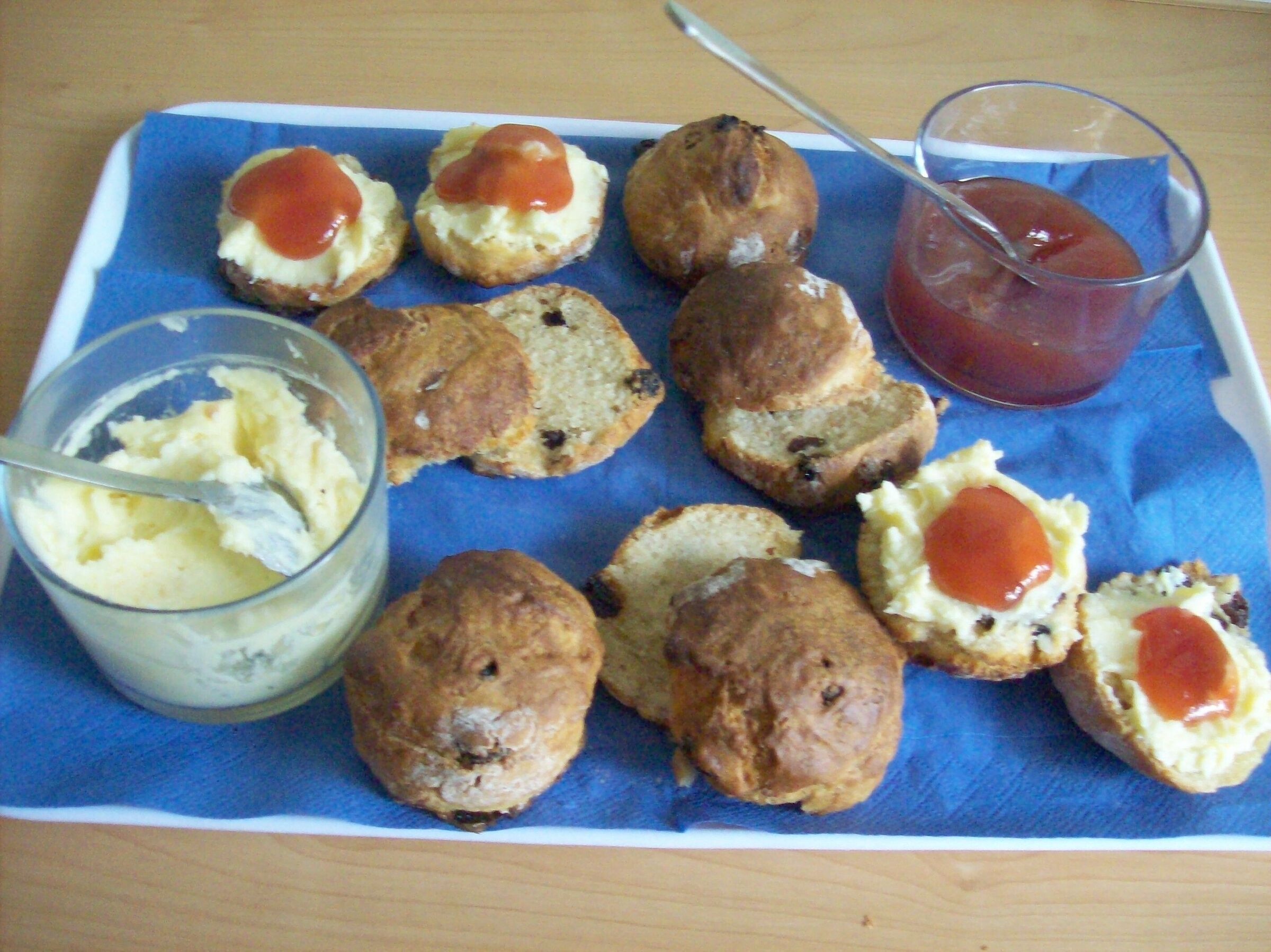 Scones mit Clotted Cream – irisches Rezept | Frag Mutti